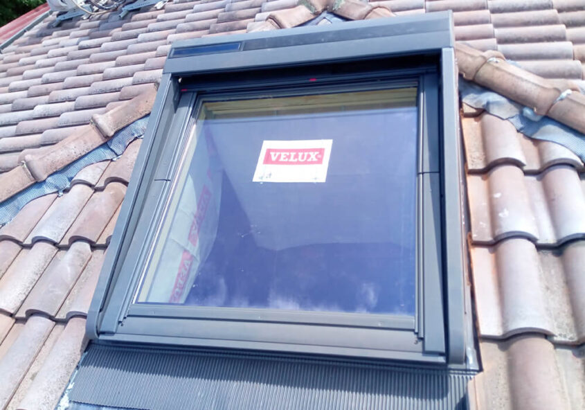 Tetti in legno, lucernari Velux e linee vita a Reggio Emilia e Parma ...